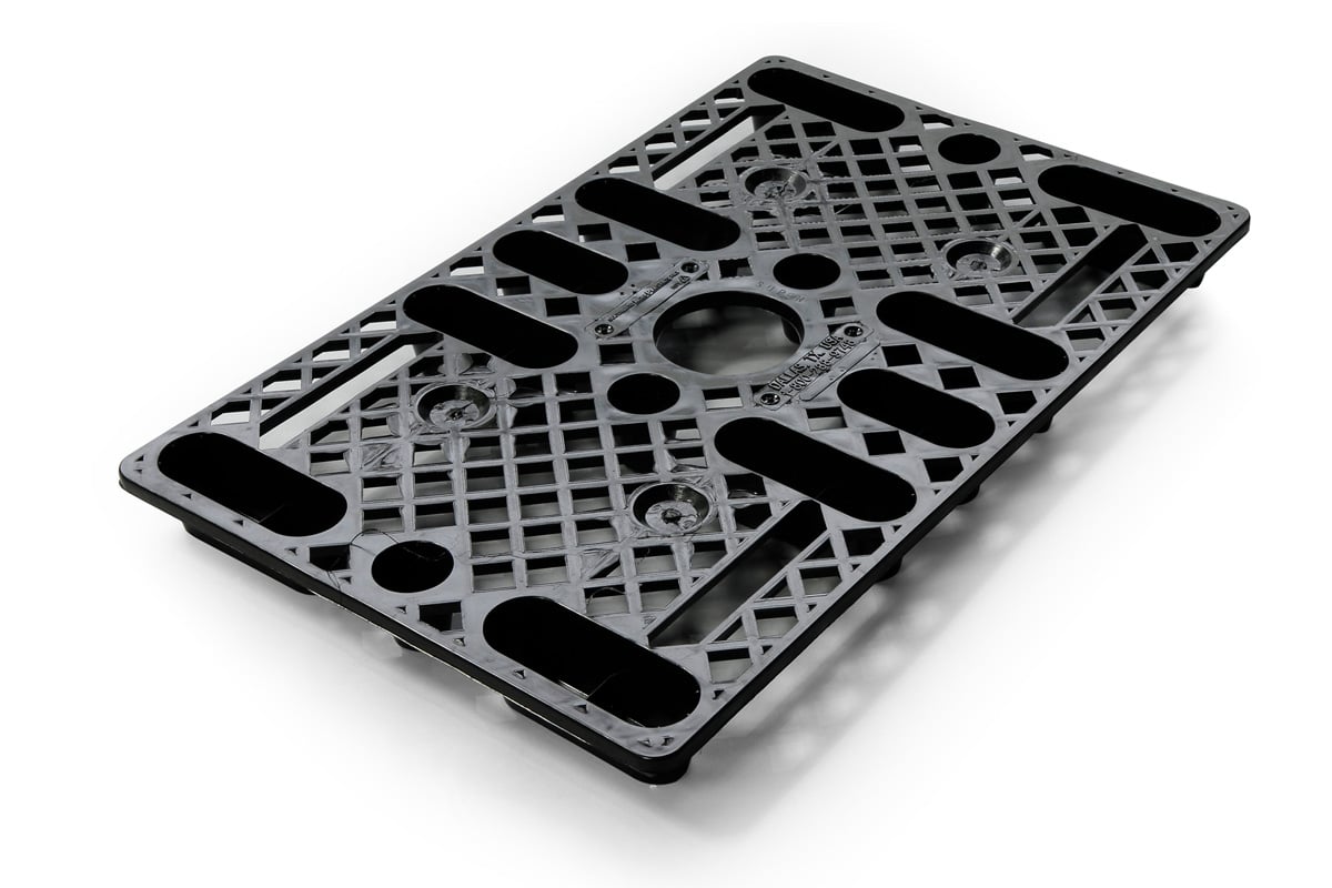 Mini-Pallets for Moving Feed and Bagged Products | DuraPlas