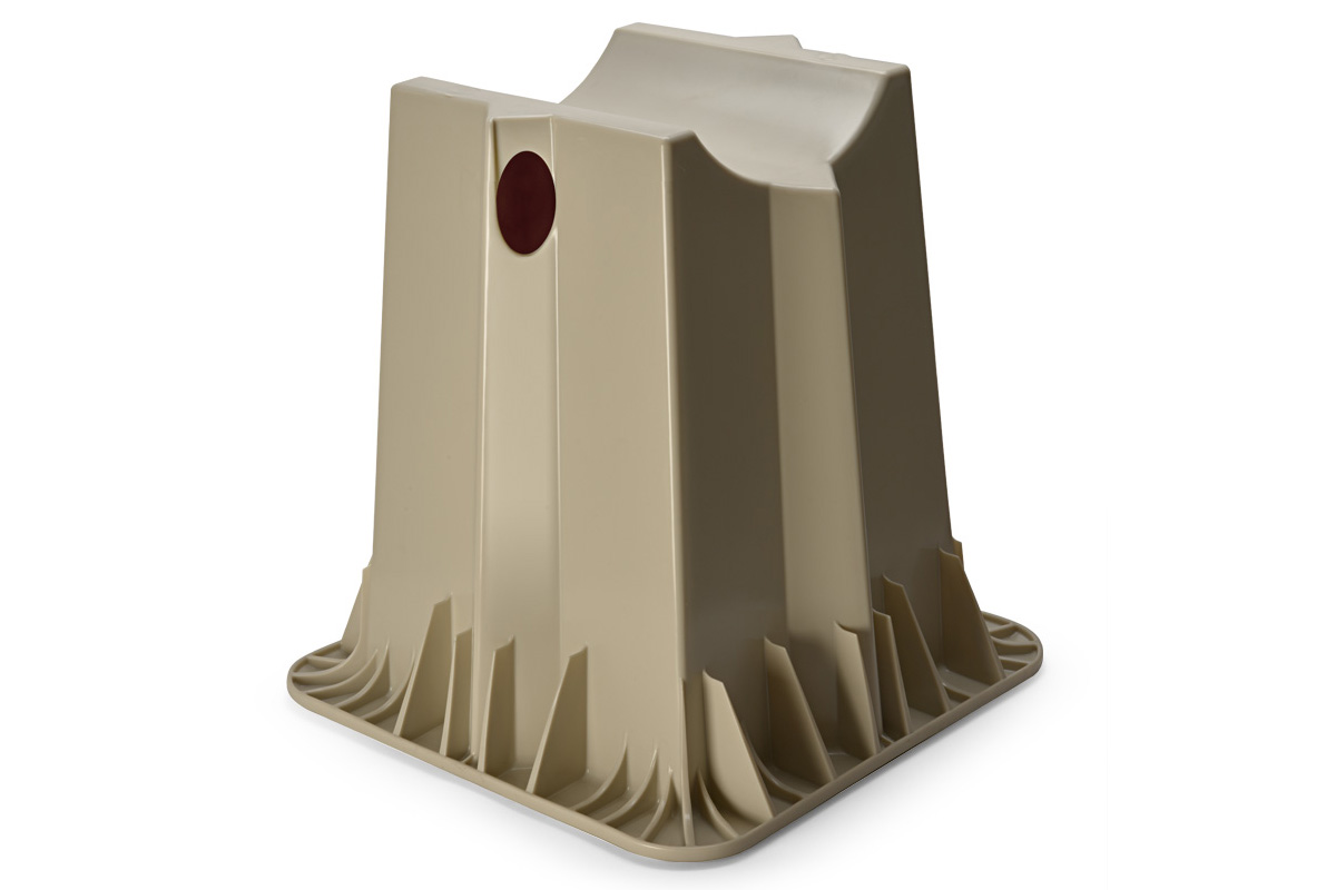 The Benefits of Plastic Pipestands Over Wood Skids - DuraPlas